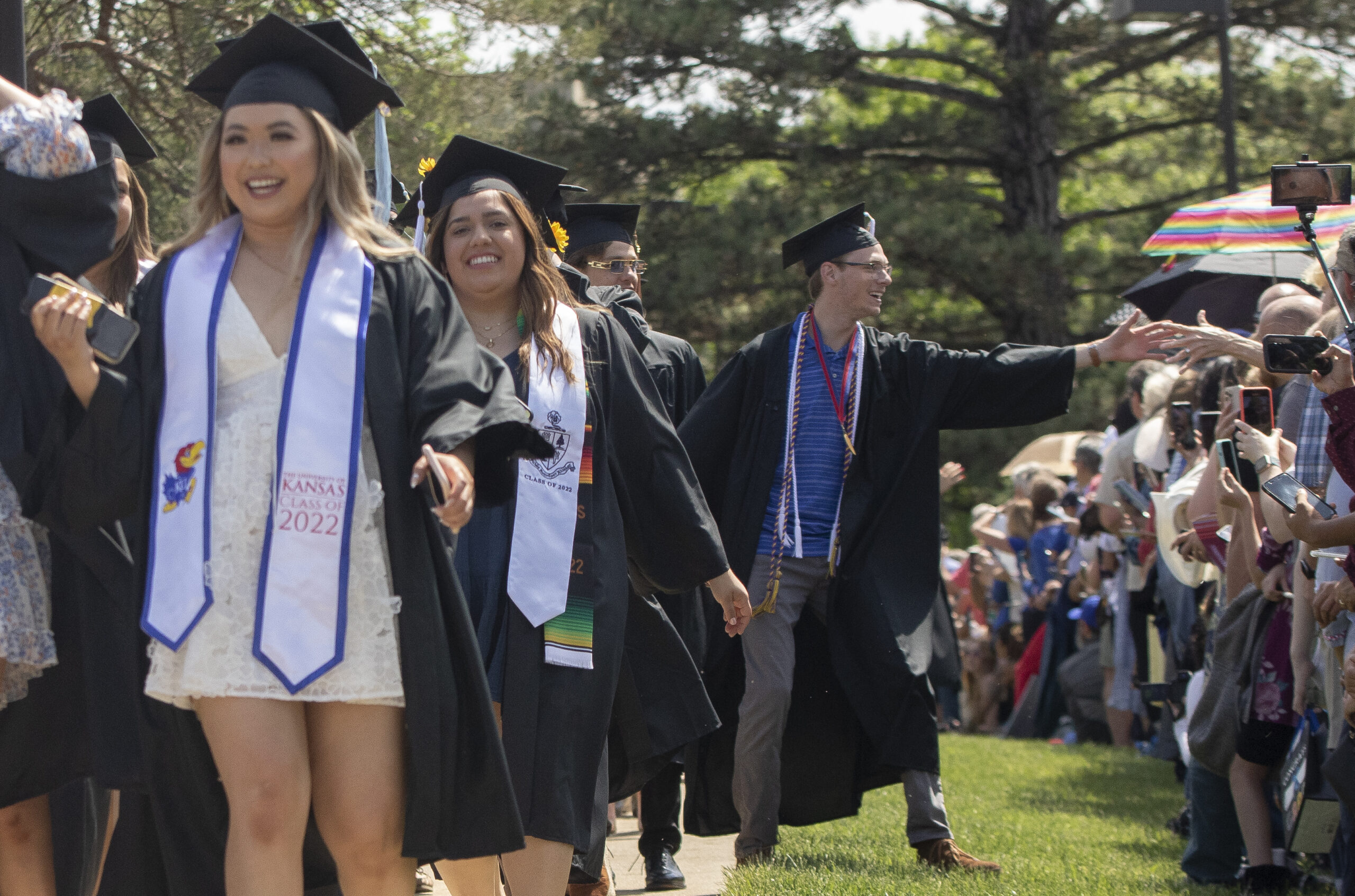 For KU graduating class, pandemic, Jayhawk title run brought everyone ...